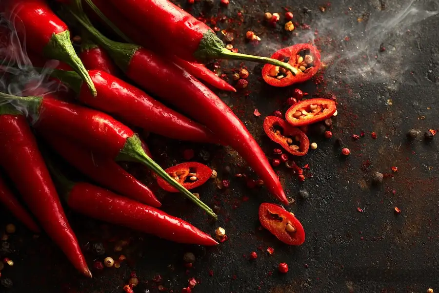 7 Powerful Benefits of Red Chili Peppers